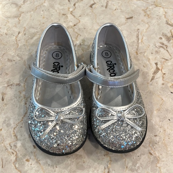 Circo | Shoes | Toddler Girls Silver Glitter Dress Shoes | Poshmark